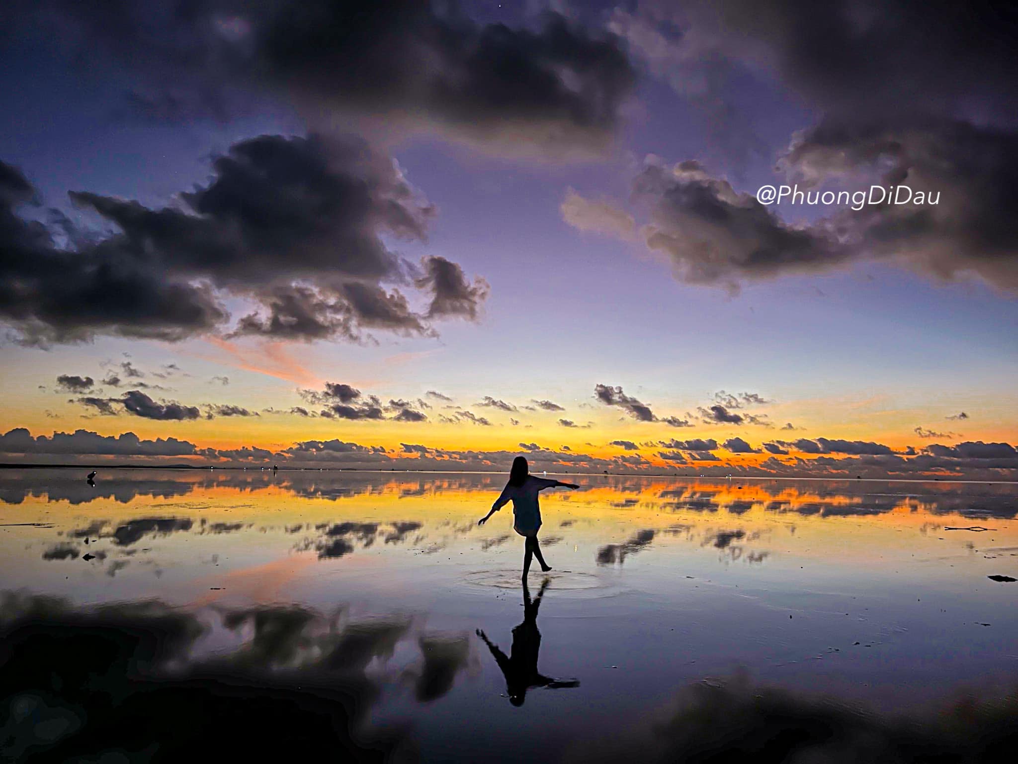 Experience the stunning 5k check-in at the Trendy Infinity Sea - Mytour