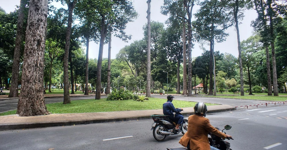 Discover Tao Dan Park - Saigon's Green Lung - Klook Blog