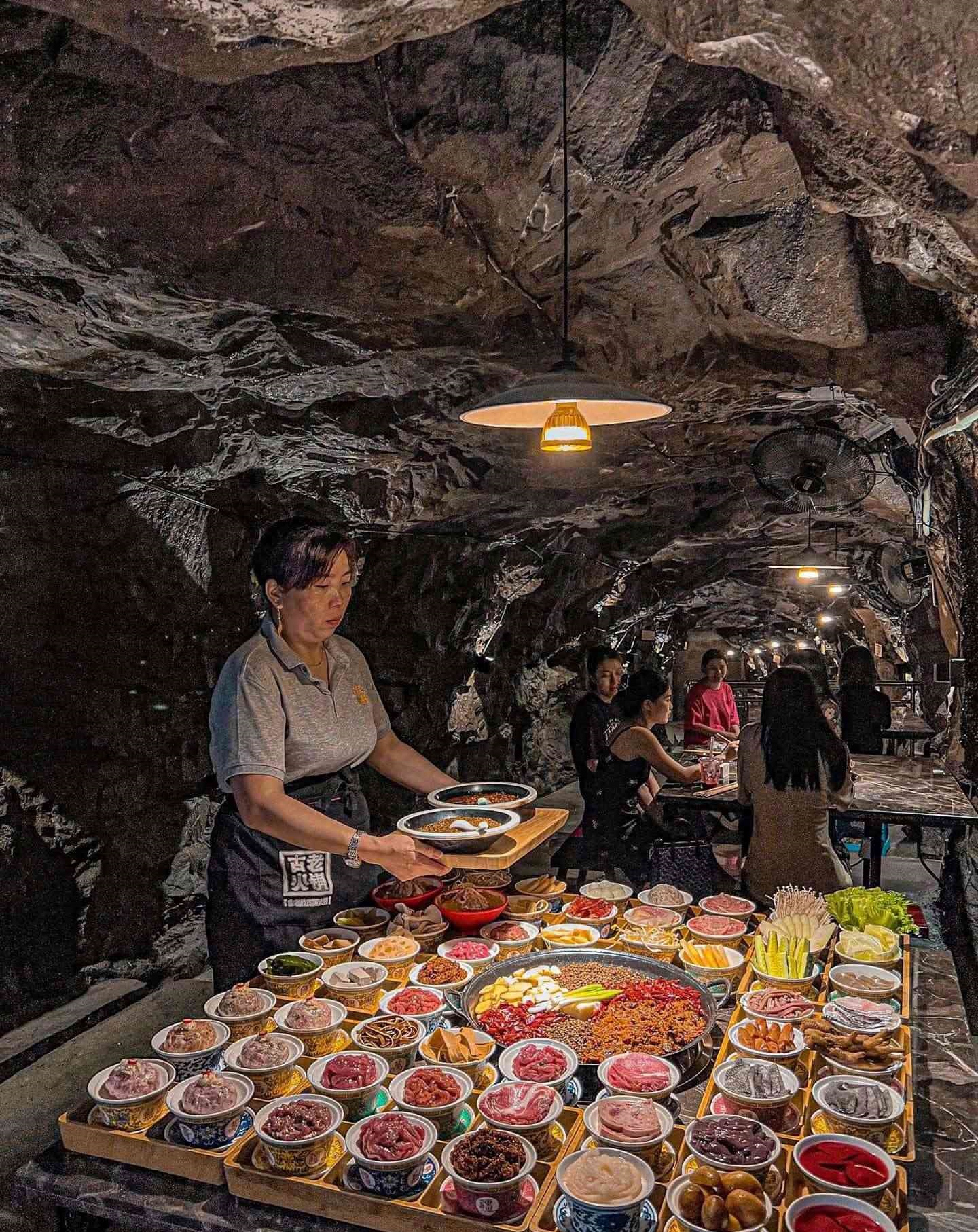 Unique Underground Bunker Hotpot Eatery in Chongqing, China - Mytour