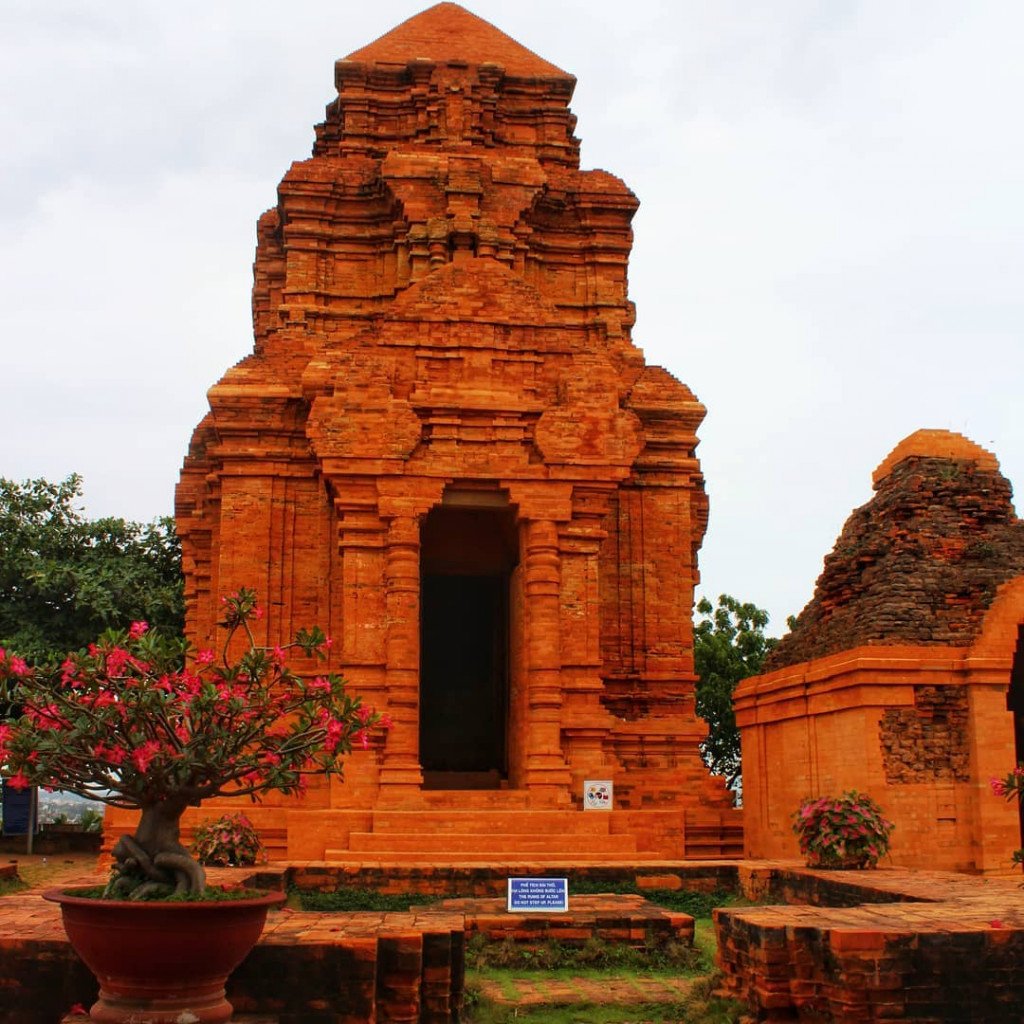 Exploring Phan Thiet - Poshanu Tower: A Testament to Ancient Champa ...