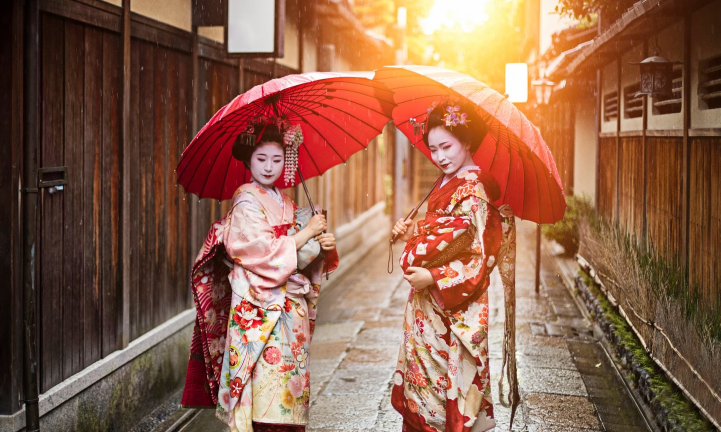 Respecting Privacy and Photography Etiquette in Japan - Mytour