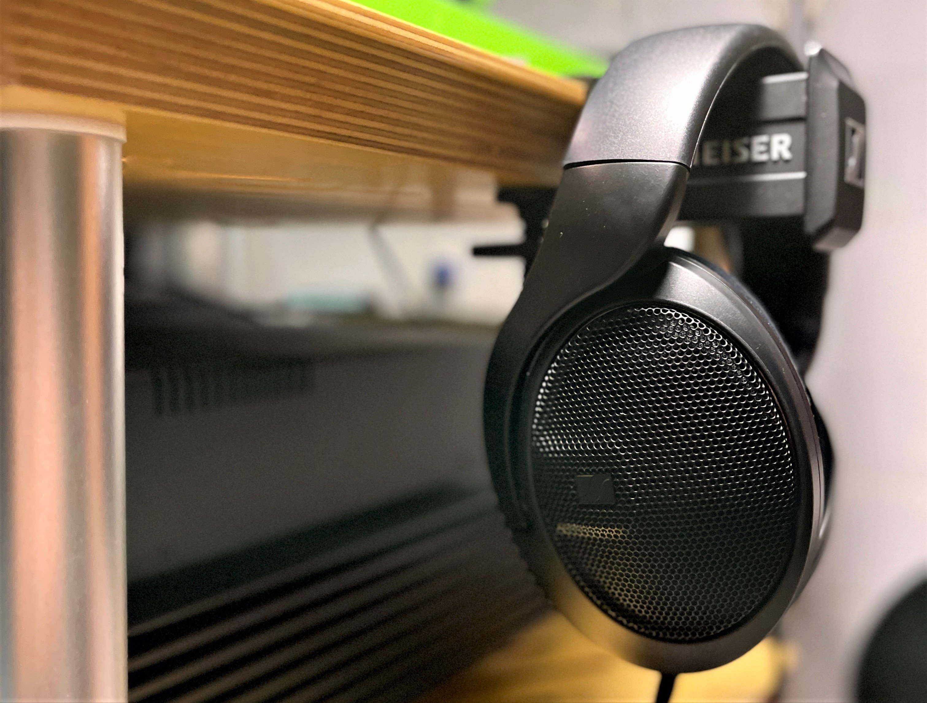 Chia sẻ trải nghiệm với tai nghe Sennheiser HD 400 Pro sau 100 giờ sử dụng
