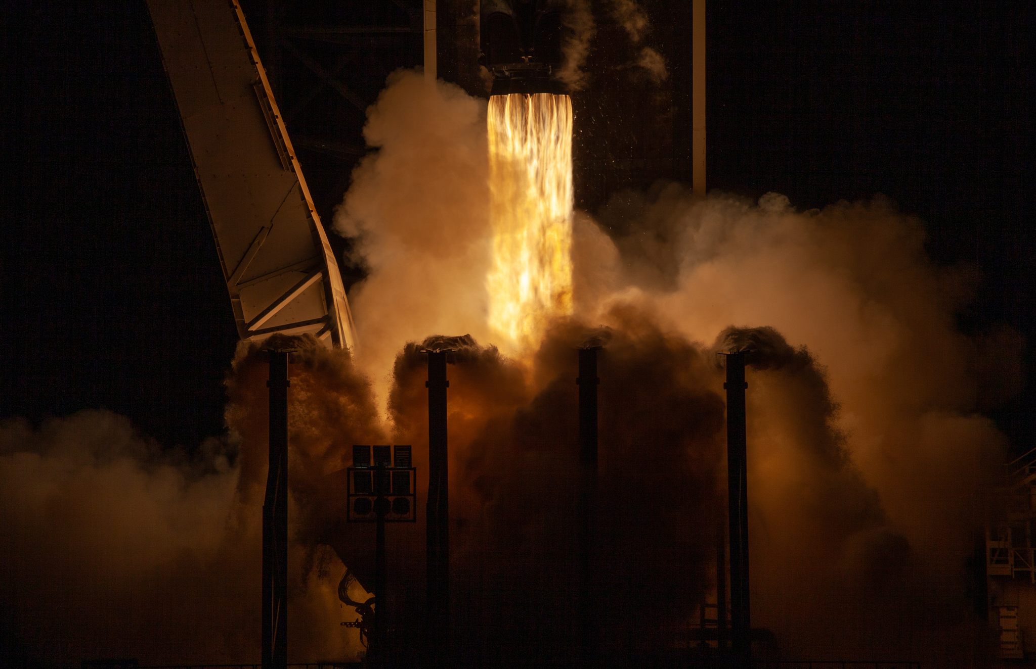 Cung cấp hình nền mới cho MacBook Pro từ NASA | Được viết bởi Mikeknowsme