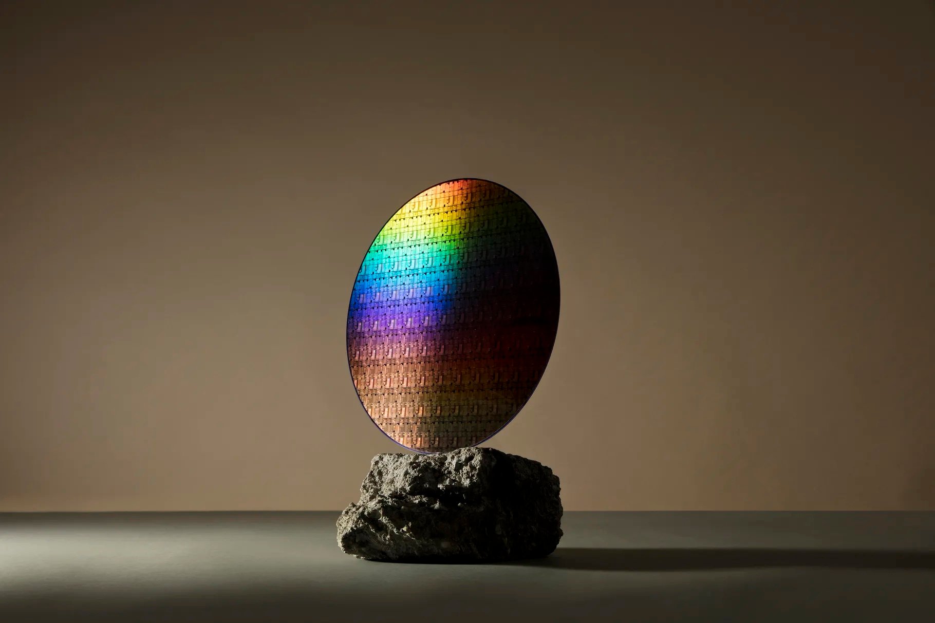 IBM và Samsung thông báo chip mới mang lại thời lượng pin siêu khủng ...