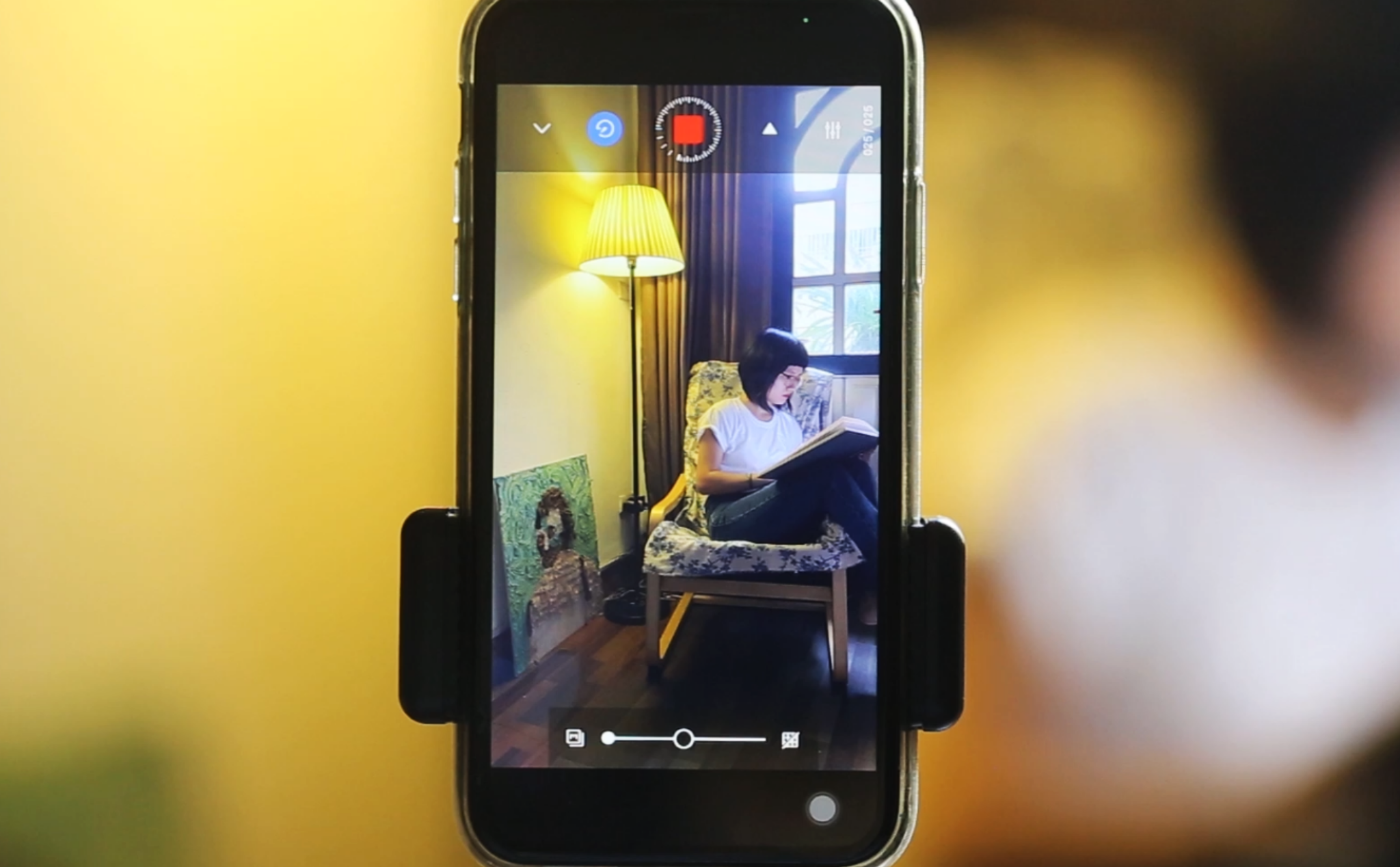 Hãy Cùng Trang Trí Phòng và Quay Stop Motion 'Vlog' | Tác giả: blueJune