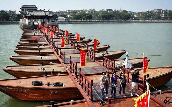 Experience China's Unique Bridge Over 18 Boats - Mytour
