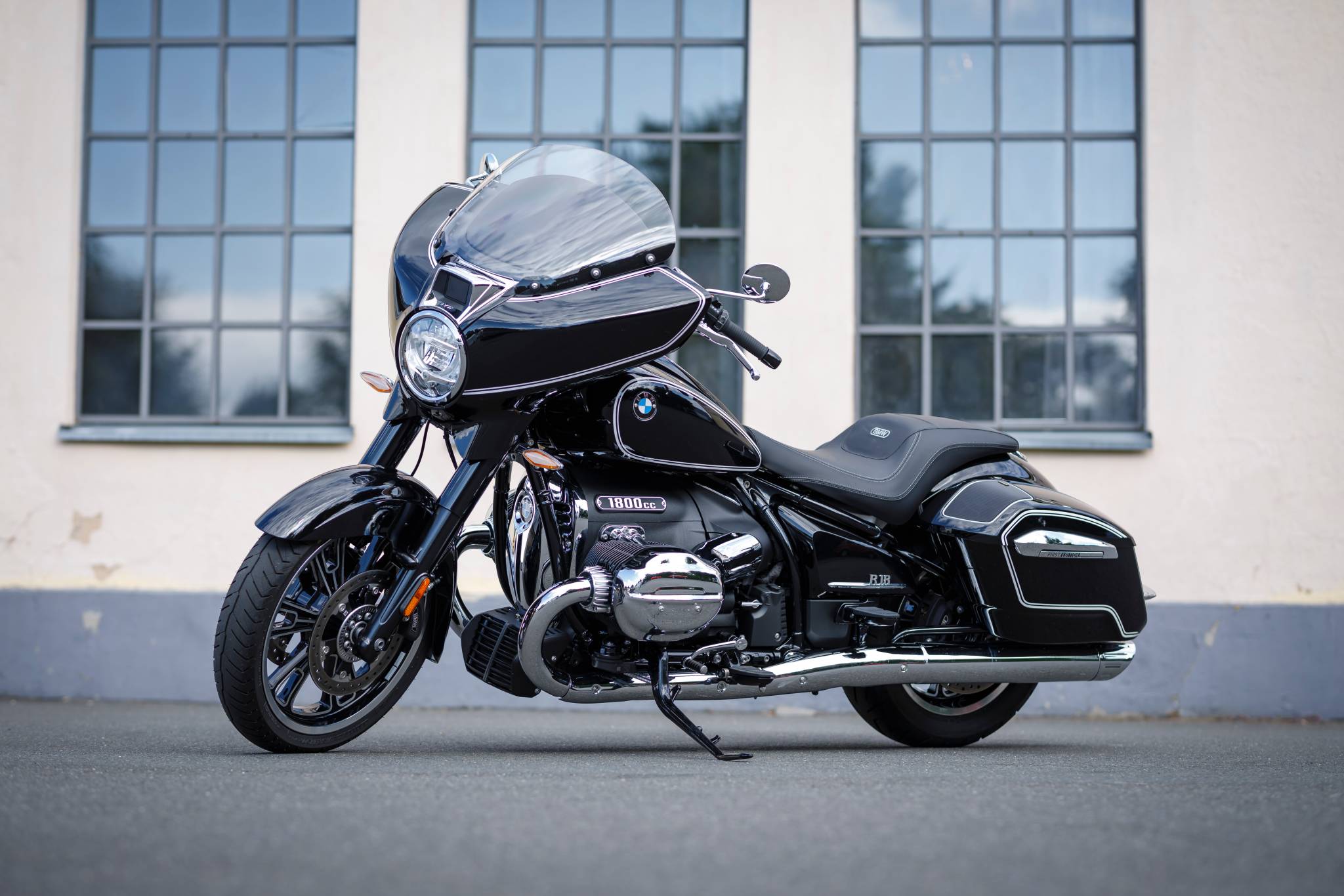 BMW R 18B và R 18 Transcontinental ra mắt tại Việt Nam: Công nghệ đỉnh ...