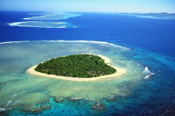Mytour - 12 natural islands with 'extraordinary' shapes around the world