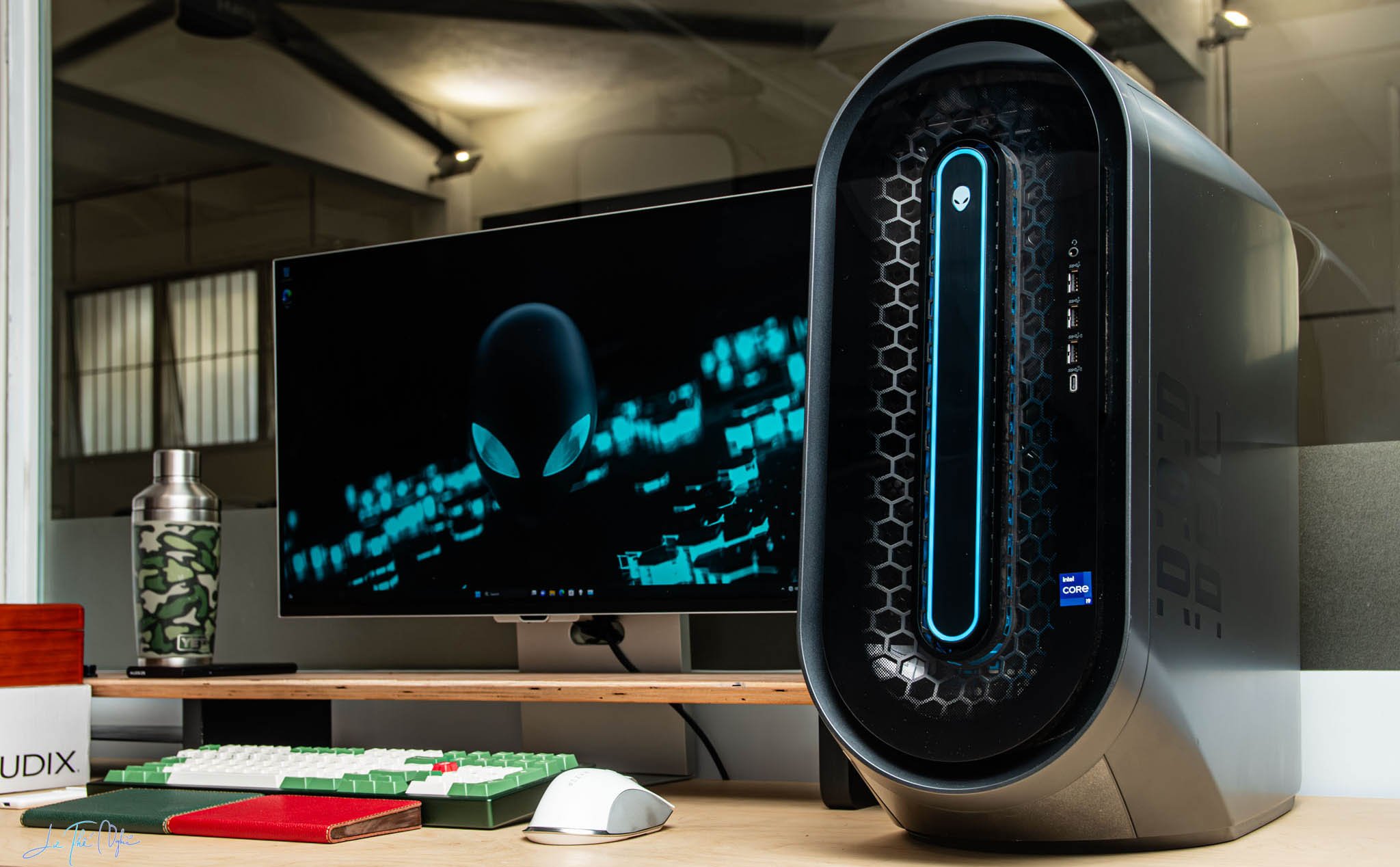 Trên tay Alienware Aurora R15 - Máy Tính Chơi Game Đỉnh Cao