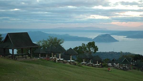 Discover the 8 Coolest Chill-Out Tourist Towns in the Philippines ...