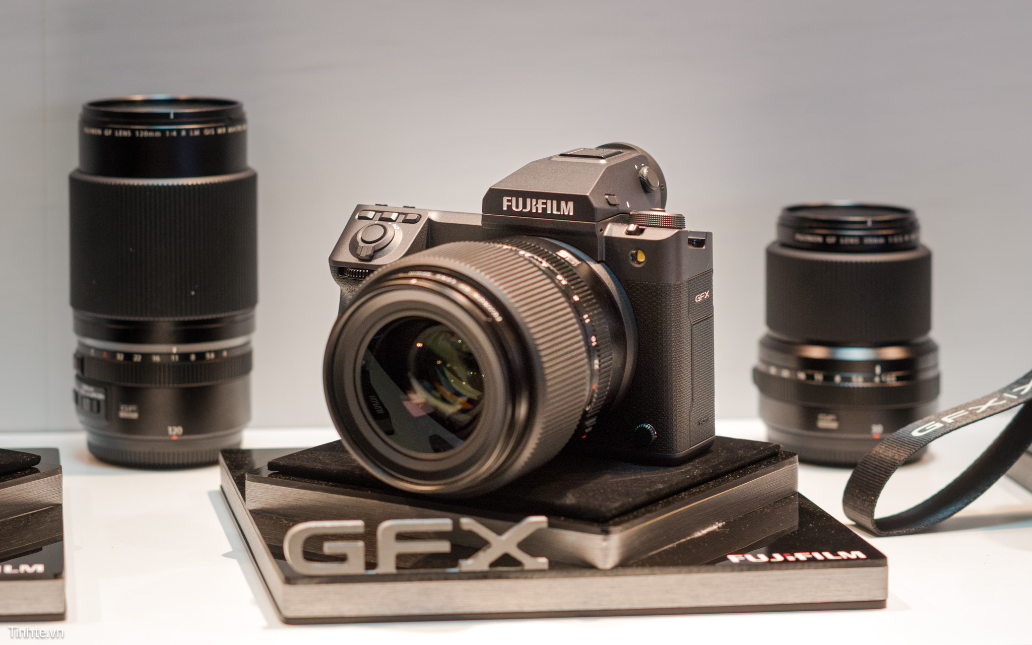 Trải nghiệm độc đáo với Fujifilm GFX100 II, GF 55mm f/1.7 R WR, GF 30mm f/5.6 T/S và GF 110mm f ...