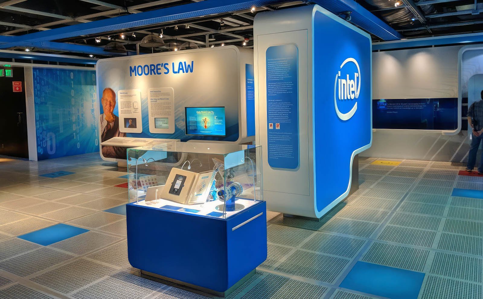 Thăm viện bảo tàng của Intel - Sự huyền thoại về bán dẫn và những câu ...