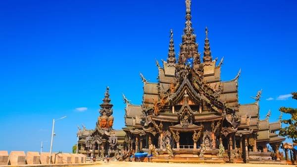 Discover the Enchanting Wooden Castle in Pattaya - Travel Guide with Mytour