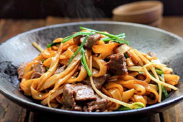 Refresh your weekend with homemade beef stir-fried pho - Mytour