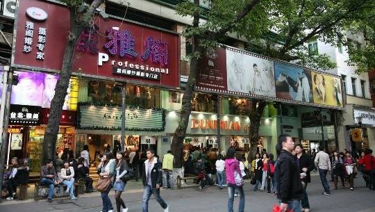 Exploring the Vibrant Guangzhou Market