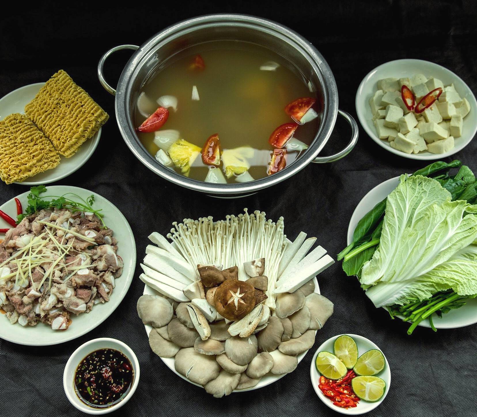 Recipe for a delightful chicken cartilage and mushroom hotpot dinner ...