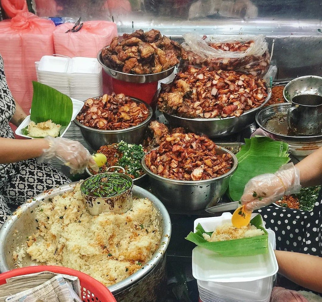 Discover the finest late-night sticky rice spots in Ho Chi Minh City