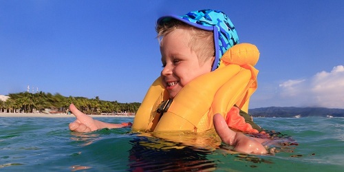 7 fundamental tips to avoid drowning incidents during beach vacations