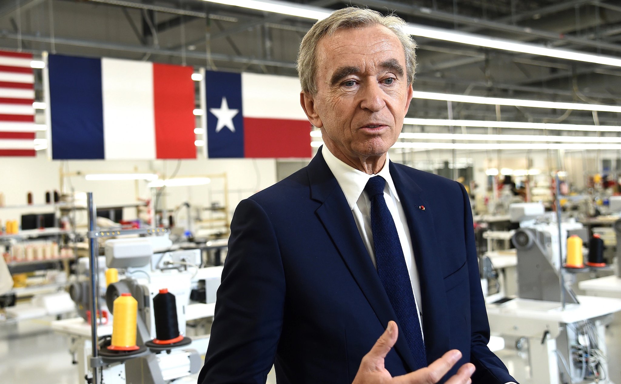Bernard Arnault - người đã vượt qua Elon Musk để giữ vị trí người giàu ...