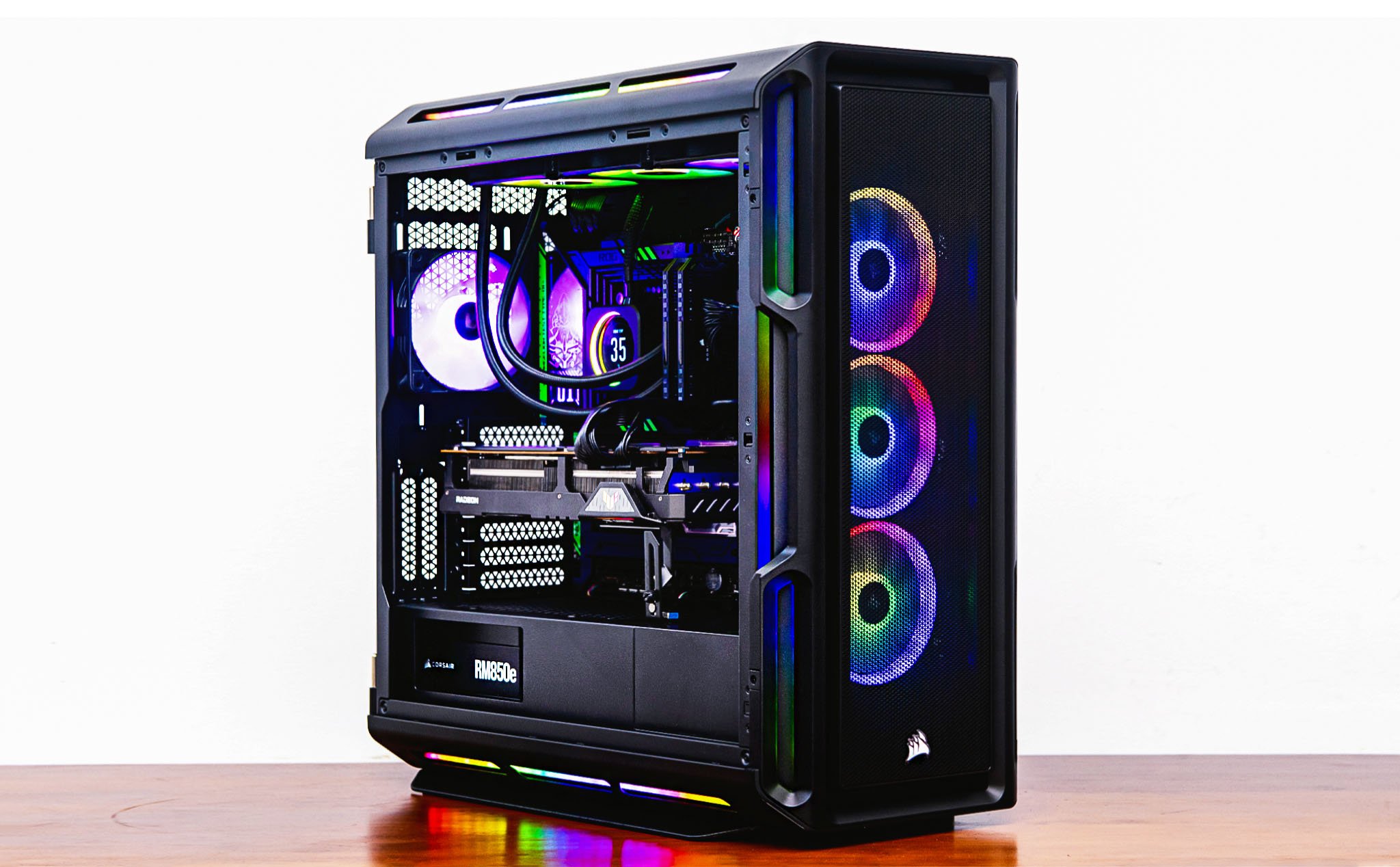 Trải nghiệm Corsair iCUE 5000T RGB - Sự khác biệt của một thùng máy mid ...