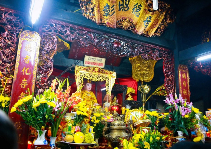 Insider Tips for Visiting the Temple of Lord Hoang Muoi to Pray for ...