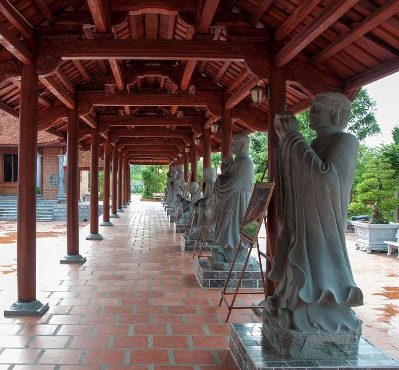 Visiting Can Tho? Don't Miss Truc Lam Phuong Nam Zen Monastery!