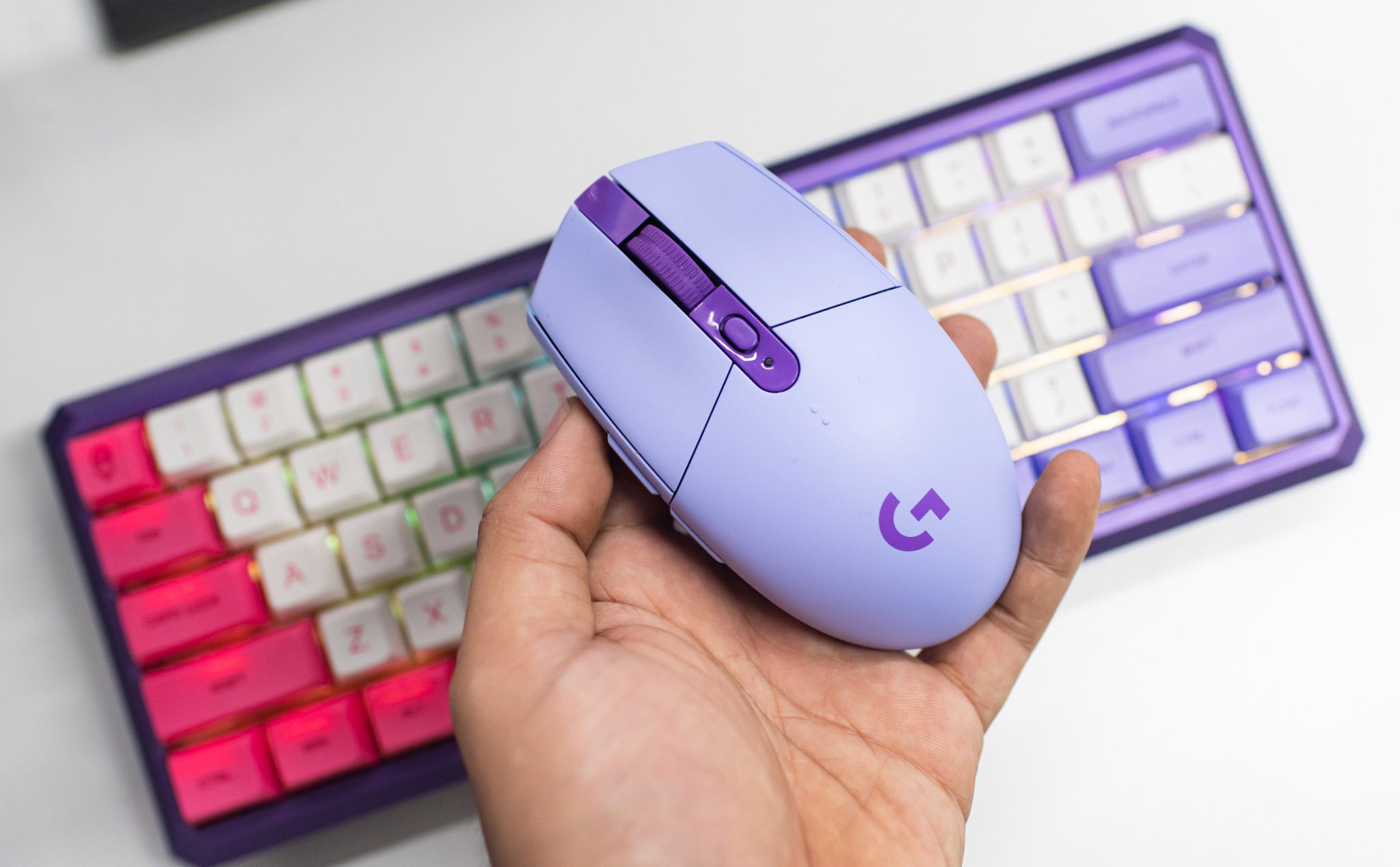 [Chia sẻ] Trải nghiệm chuột Logitech G304 màu tím của mình