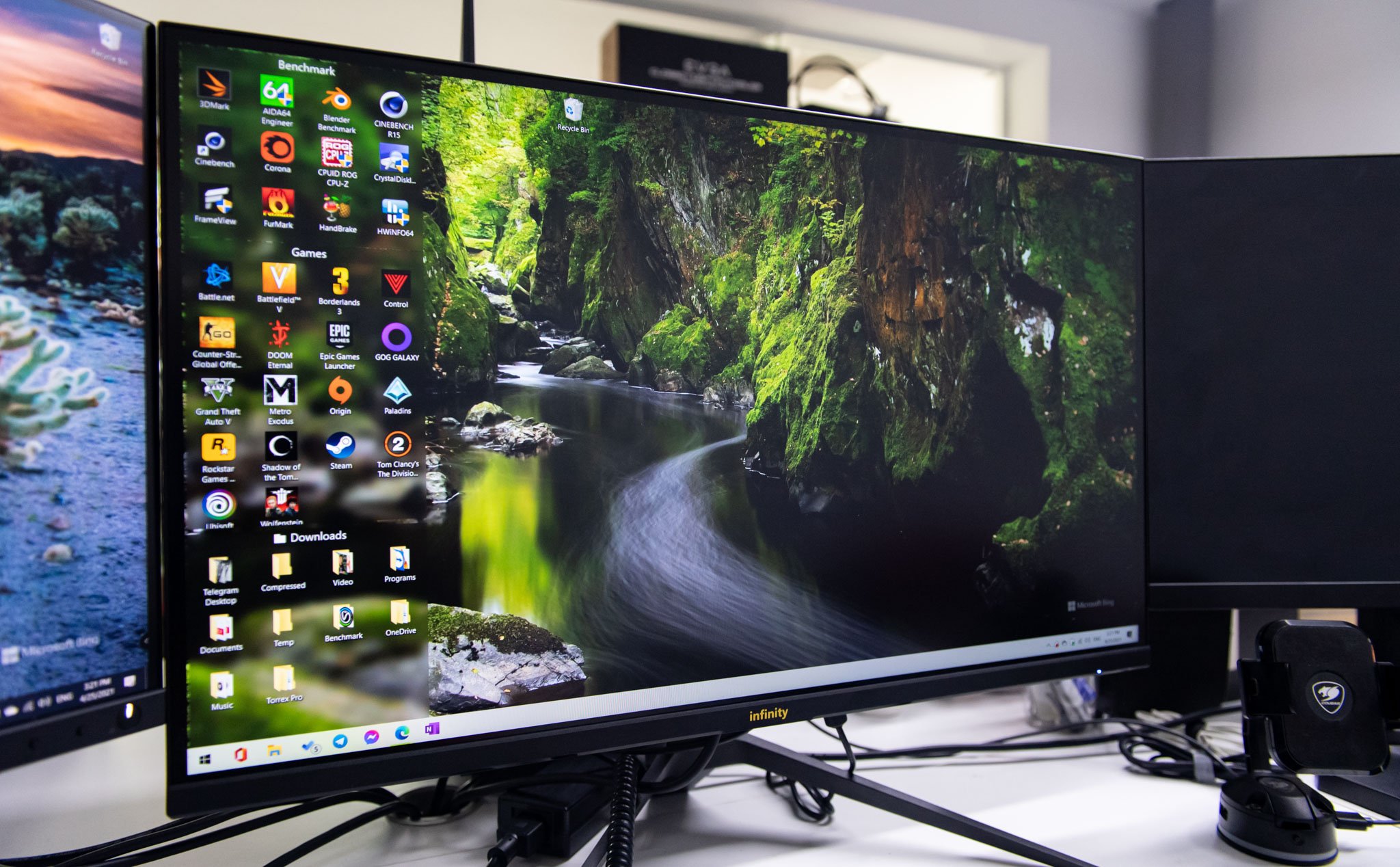 Màn hình mà tôi đang sử dụng thực sự là một điều tuyệt vời: Infinity ...