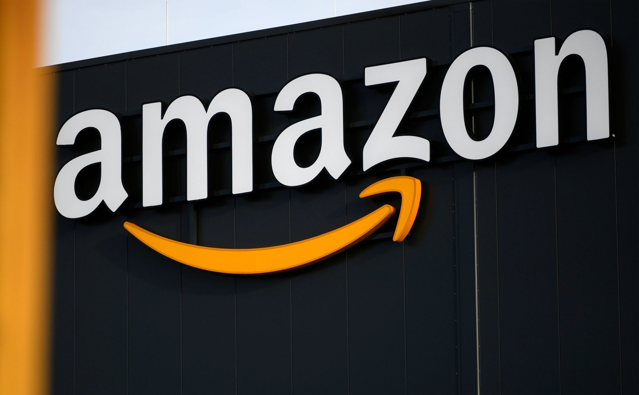 Tổng thống Mỹ chỉ trích Amazon: 'Họ khéo léo tận dụng kẽ hở để tránh thuế'