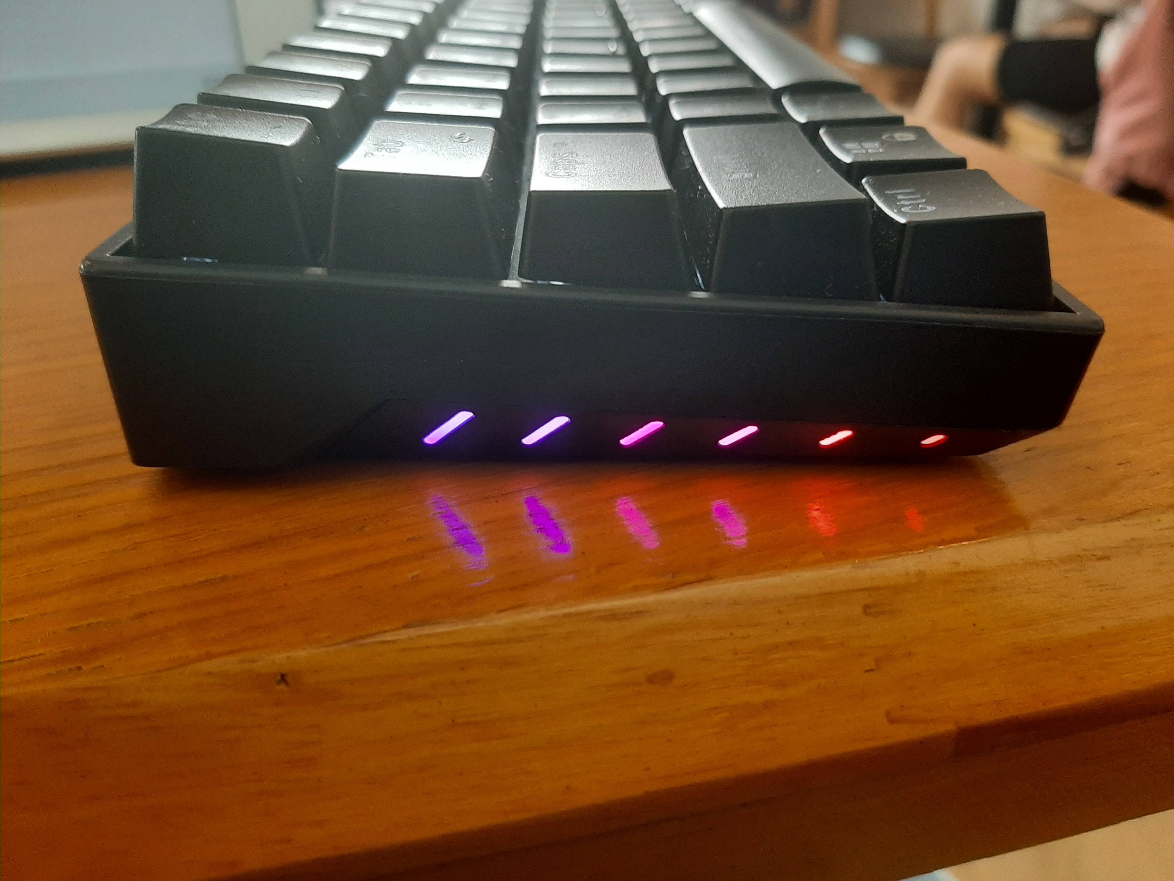 Đánh giá về bàn phím cơ Royal Kludge RK71 | Tác giả: Đoàn Văn Kha