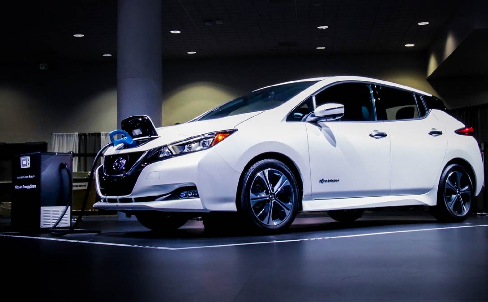 Kết thúc không thuận lợi cho cuộc đàm phán giữa Nissan và Apple về ...