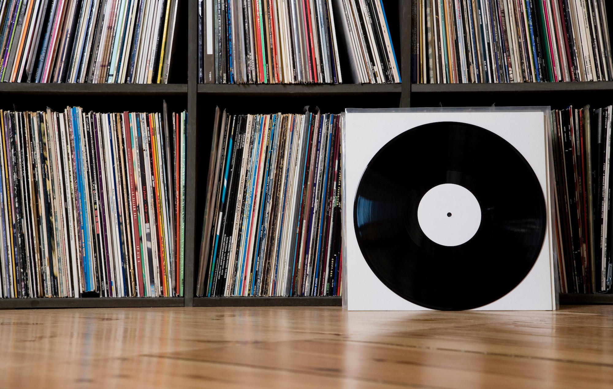 Hành Trình của Turntable: Sử Viên của Đĩa Vinyl trước Thời Đại ...
