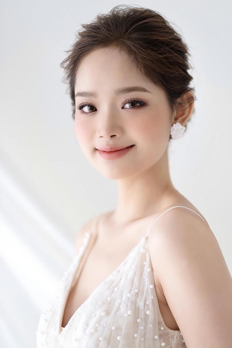 Top 8 Most Beautiful Bridal Makeup Studios in District 10, Ho Chi Minh ...