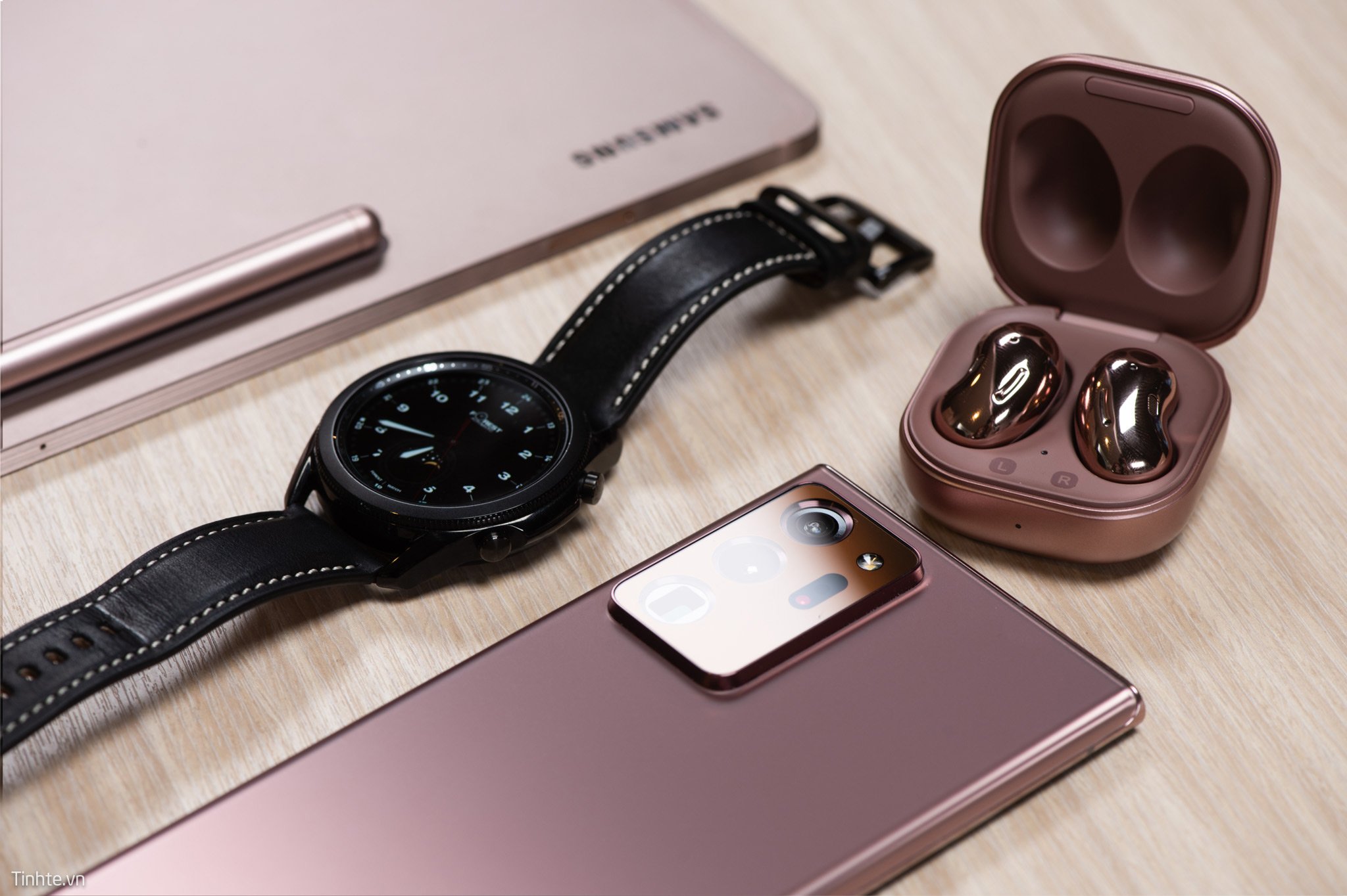 Hành trình cùng Galaxy Note 20 Ultra 5G + Galaxy Watch 3 + Galaxy Buds ...