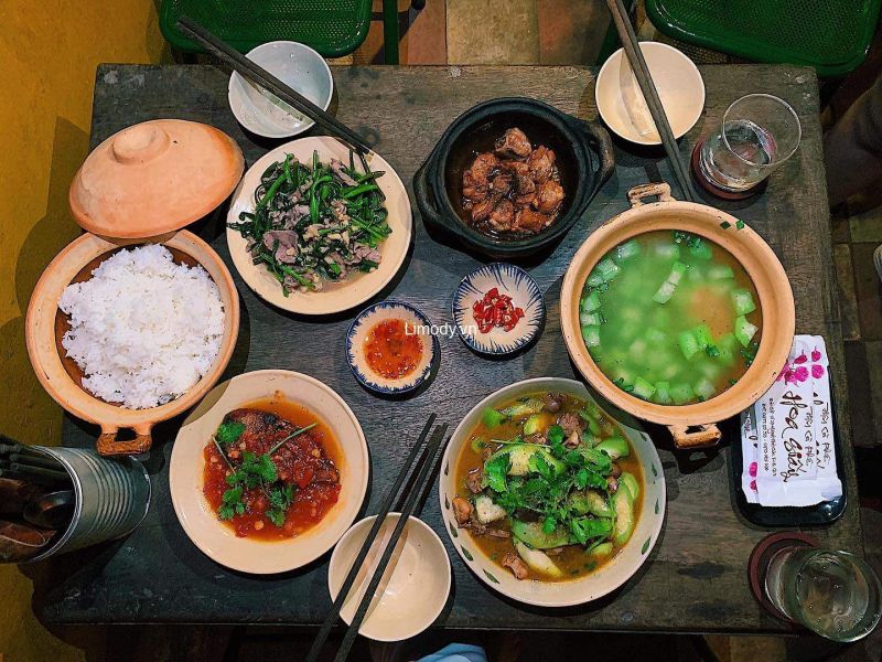 Discover the Top 8 delicious and high-quality clay pot rice restaurants ...