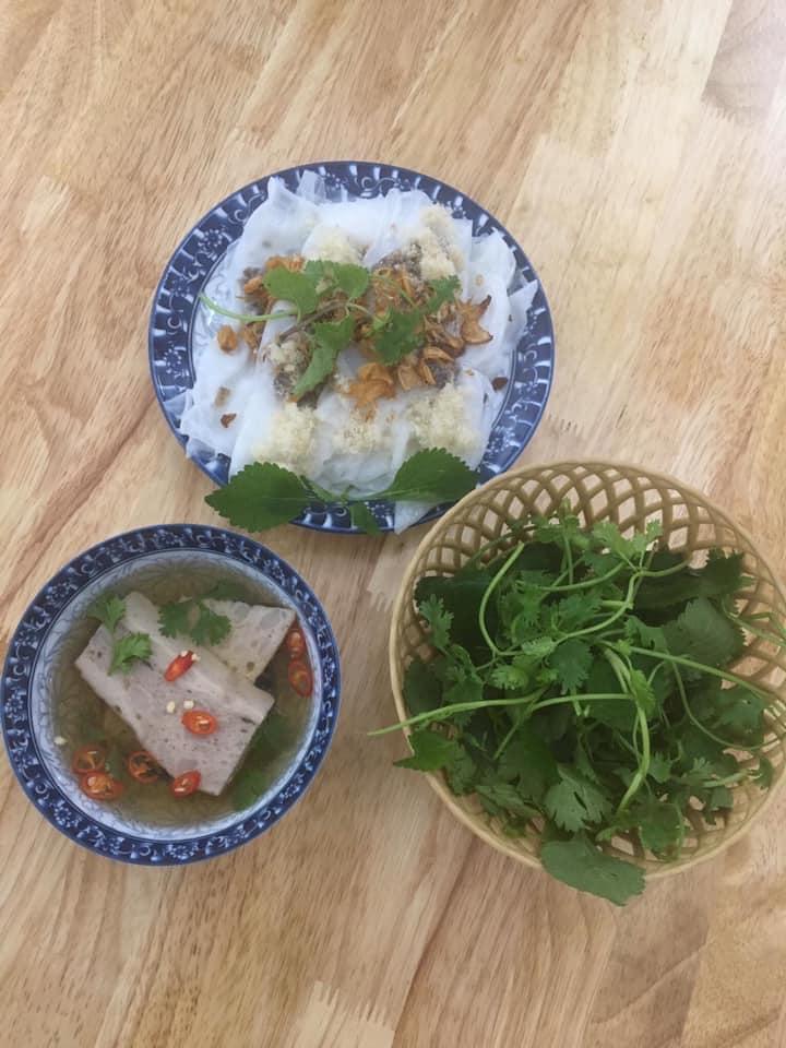 Auntie Hong's Rice Roll