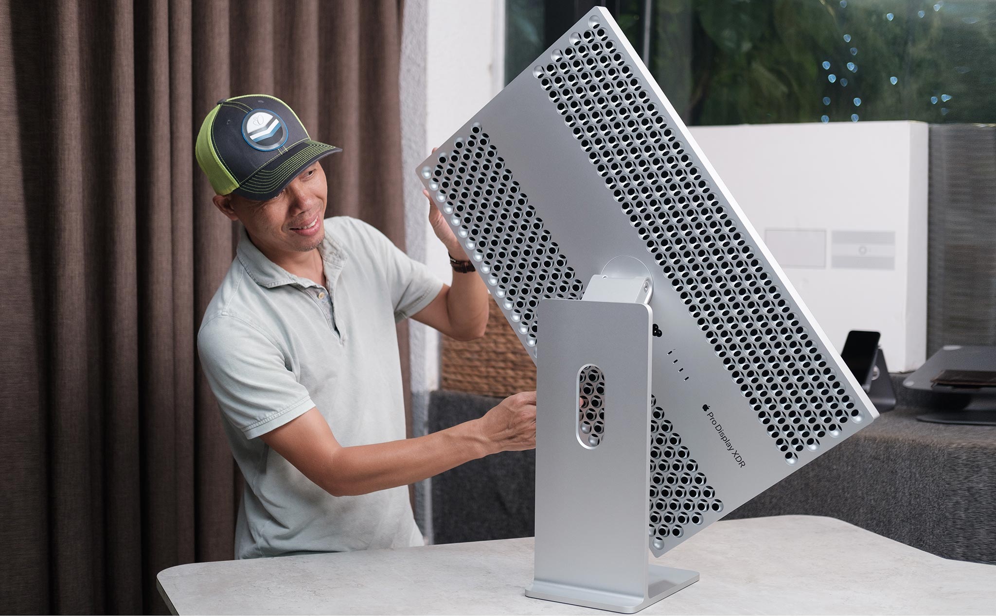 Trải nghiệm Apple Pro Stand: chân màn hình trị giá 1000USD có điểm gì ...
