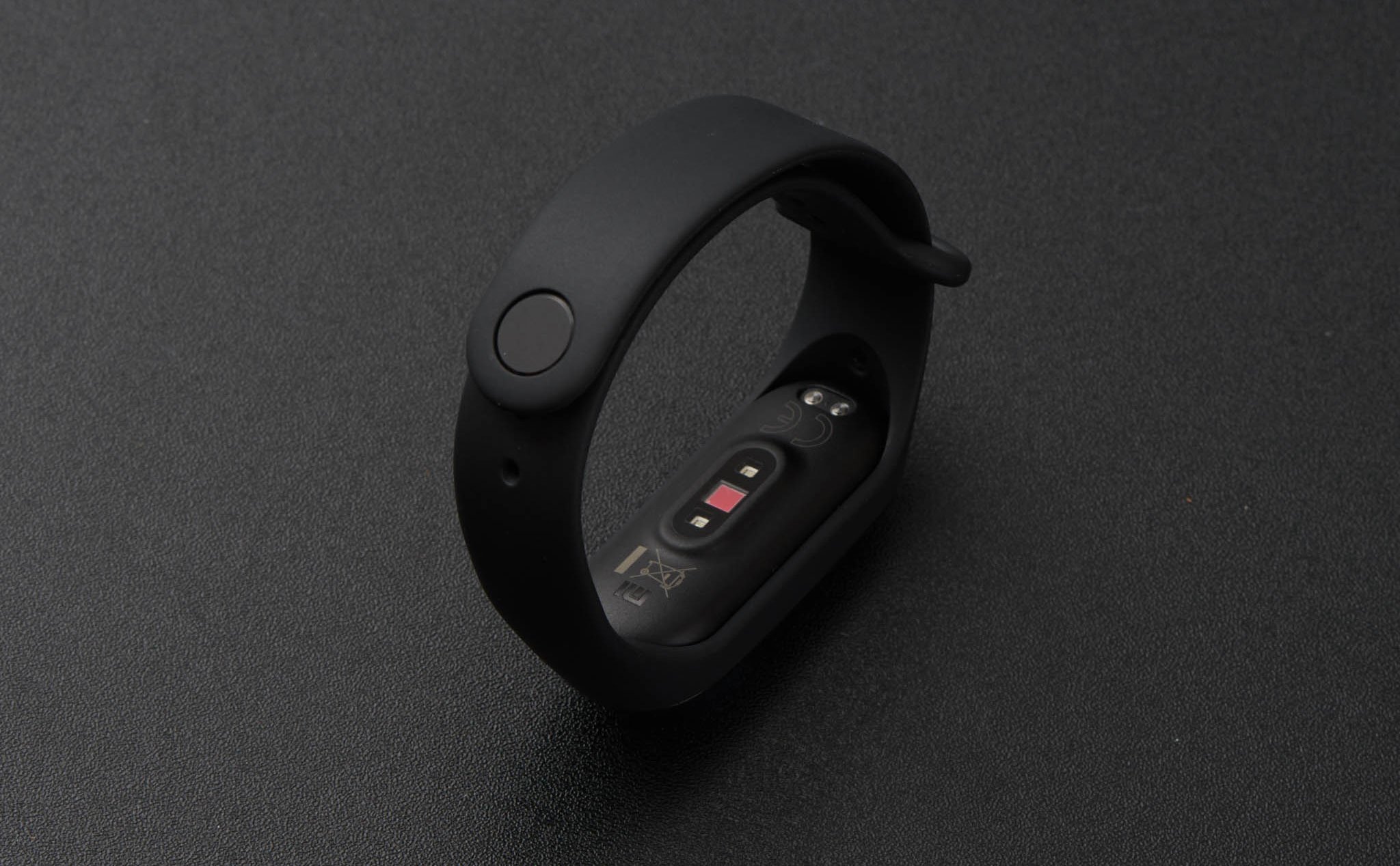 Mi Band 4 cập nhật firmware mới, hỗ trợ chia sẻ dữ liệu nhịp tim với ...