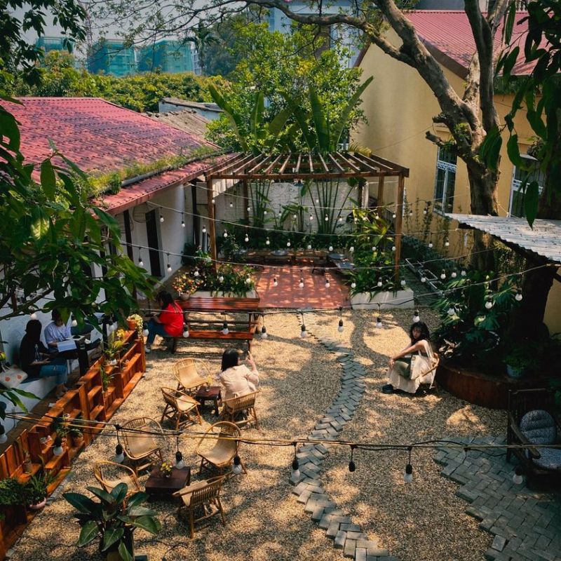 Top 10 Most Beautiful Garden Cafes in Hanoi - Mytour.vn