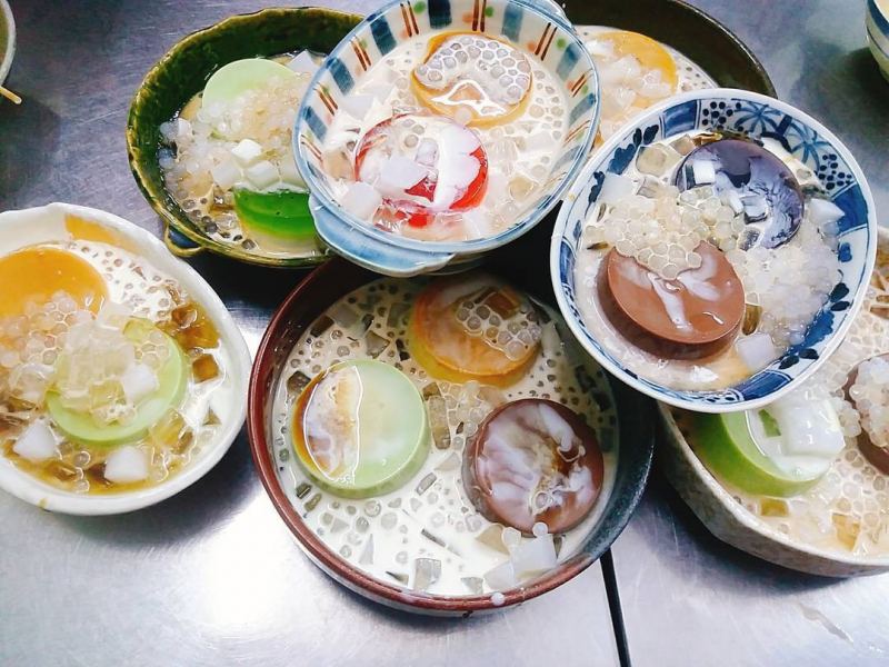 Top 14 Most Delicious Street Foods Under 5,000 VND in Saigon - Mytour.vn