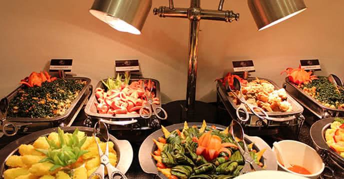 Top 6 Famous Vietnamese Buffet Restaurants in Saigon - Mytour.vn