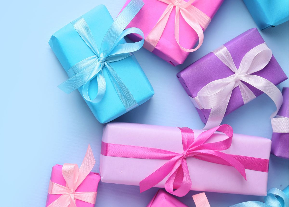 35+ Simple and Meaningful Birthday Gifts for Women | Mytour