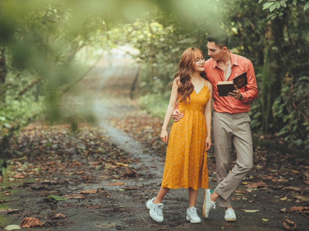 20 Stunning Couple Photoshoot Ideas for Couples | Mytour