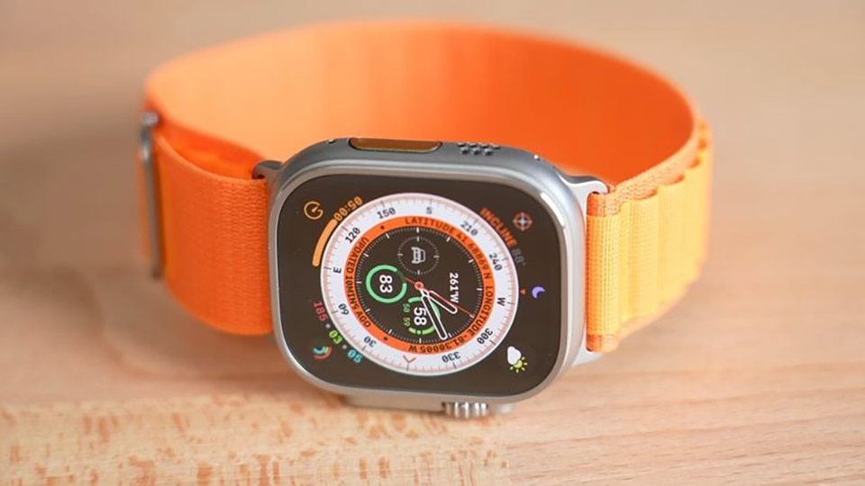Apple Watch Ultra set to debut in 2026 with a microLED display ...