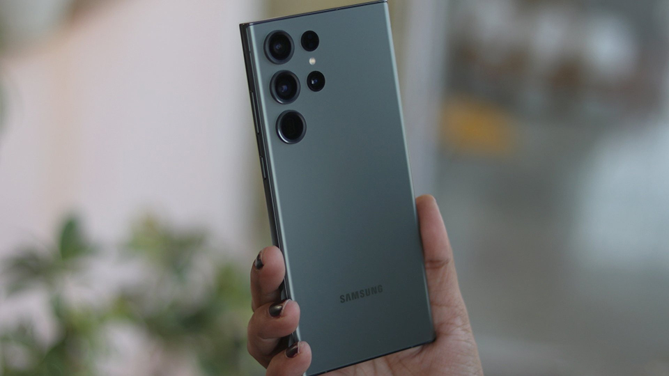 Galaxy S24 Ultra Specs Uncovered: SD8 Gen 3/Exynos 2400 Chip, Quad ...