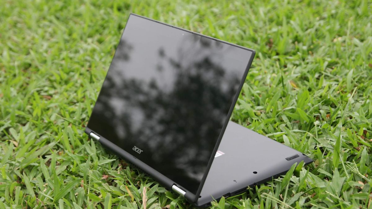 Top Hybrid Laptop-Tablet Models Worth Owning Right Now