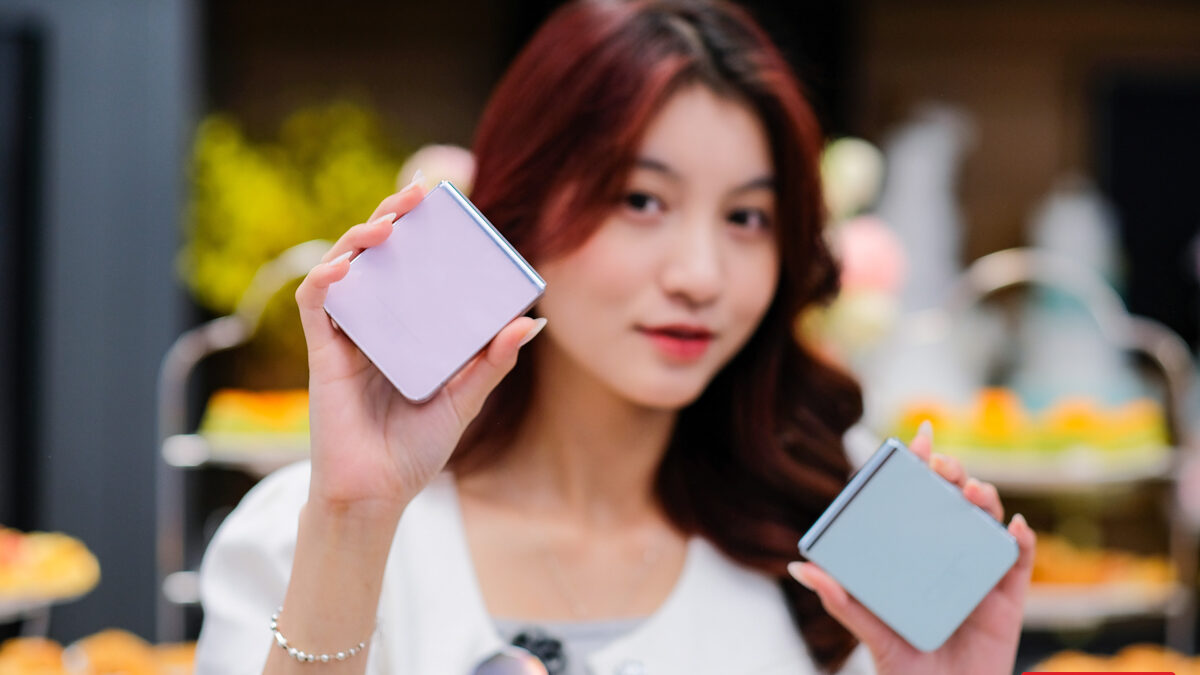 Hands-On with Samsung Galaxy Z Flip5: Large Secondary Display and ...