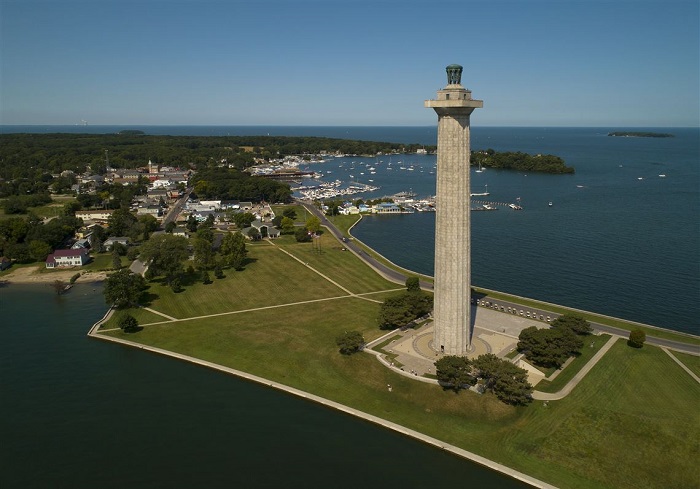 Admire the breathtaking seascapes from the world's tallest lighthouses ...
