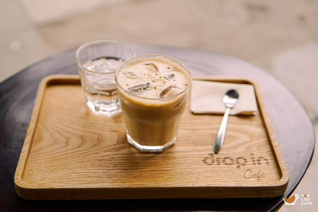 Drop In Cafe - ALONGWALKER