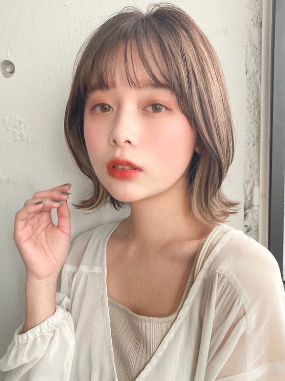 Top trendy and modern short layered mullet hairstyles for women ...